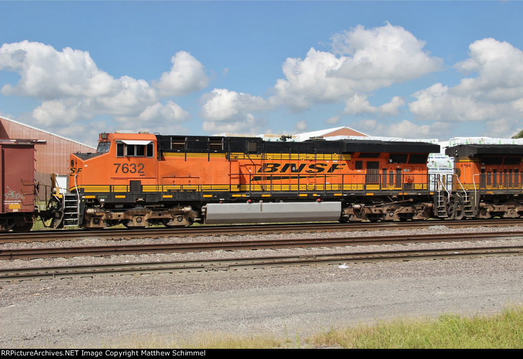 BNSF 7632